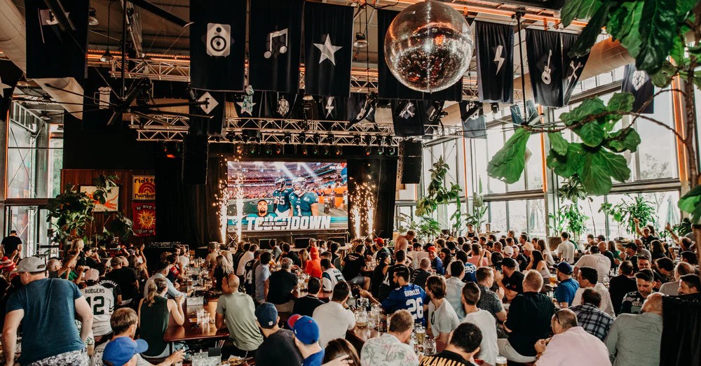 Super Bowl 2024 at Felons Barrel Hall - The Crafty Pint