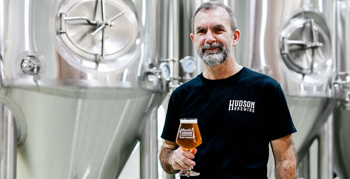Who Brews Hudson Brewing Beers? - The Crafty Pint
