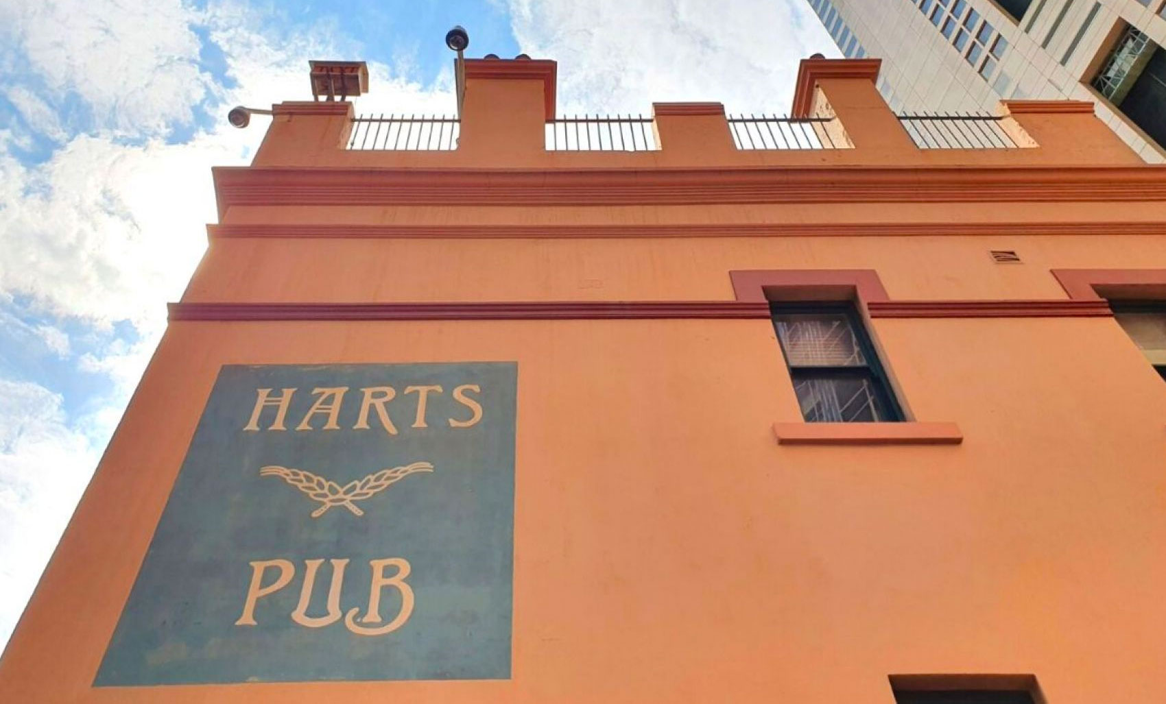 Crafty Crawls: Darling Harbour & The Rocks - The Crafty Pint